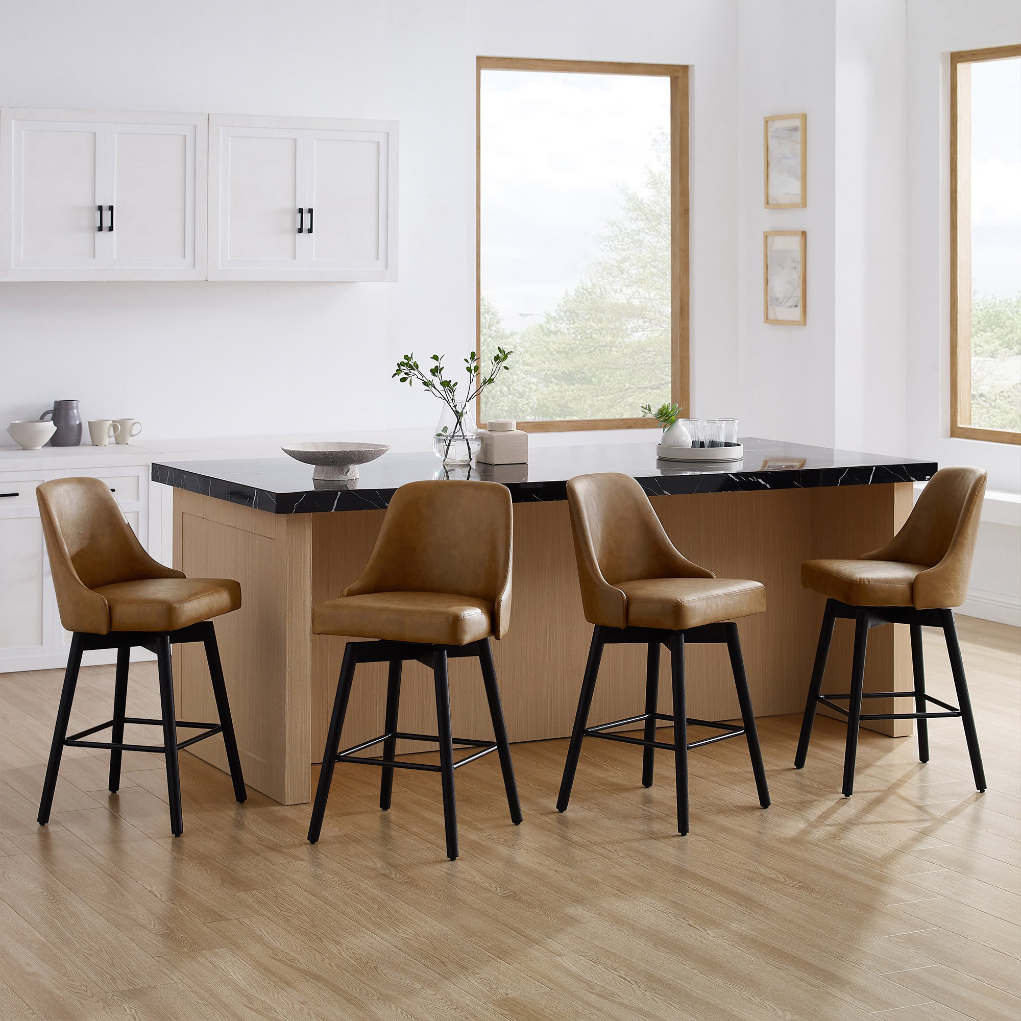 Revealing the Aesthetics of a Neutral Dining Room